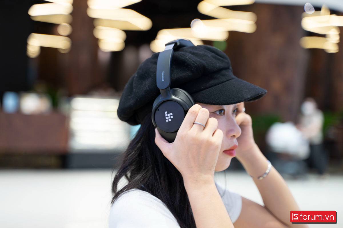 Trên tay Tronsmart Sounfii Q20s: Headphone giá rẻ có chống ồn